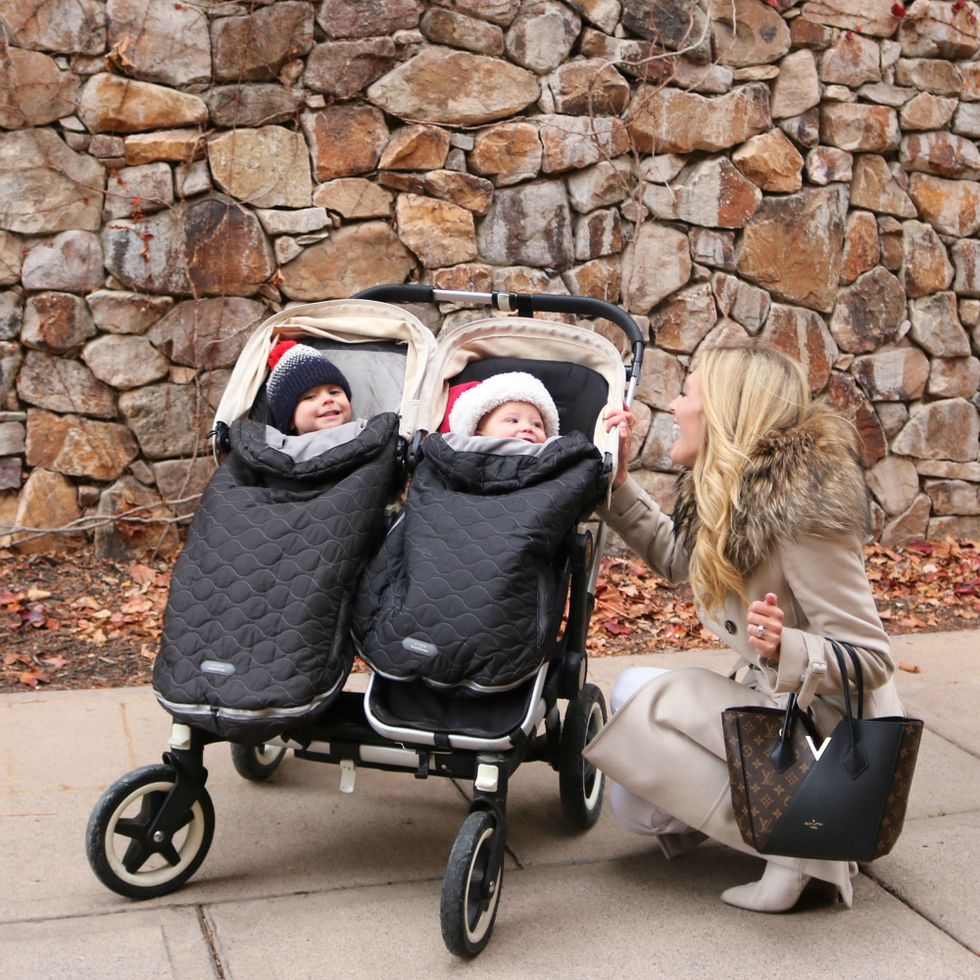 10 Instagram-Ready Stroller Poses