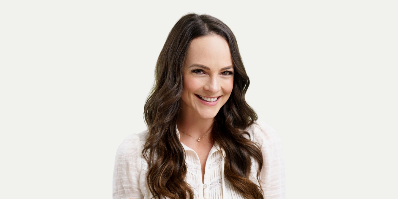 Kelly LeVeque on on The Motherly Podcast - Motherly