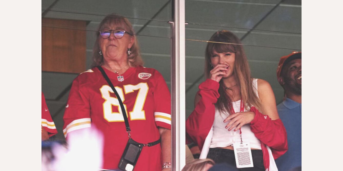 Everyone Is Shipping Taylor Swift And Travis Kelce's Mom - Motherly