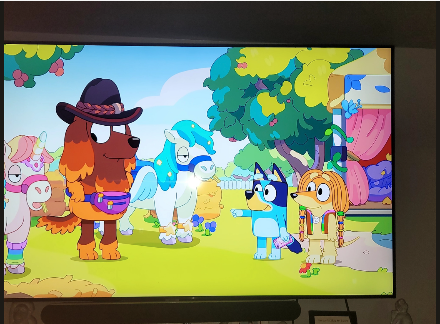 Bluey Easter Eggs: Artist Reveals Long Dog Hidden in Episodes - Motherly